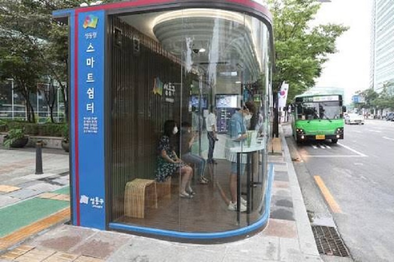 Halte Bus di Seoul Antivirus Corona, Fasilitasnya Lengkap...