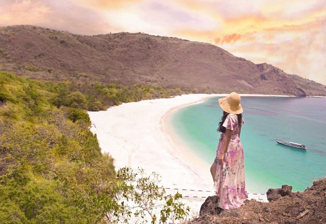 3 Pantai Indah di Pulau Alor NTT, Bikin Mata Nggak Mau...