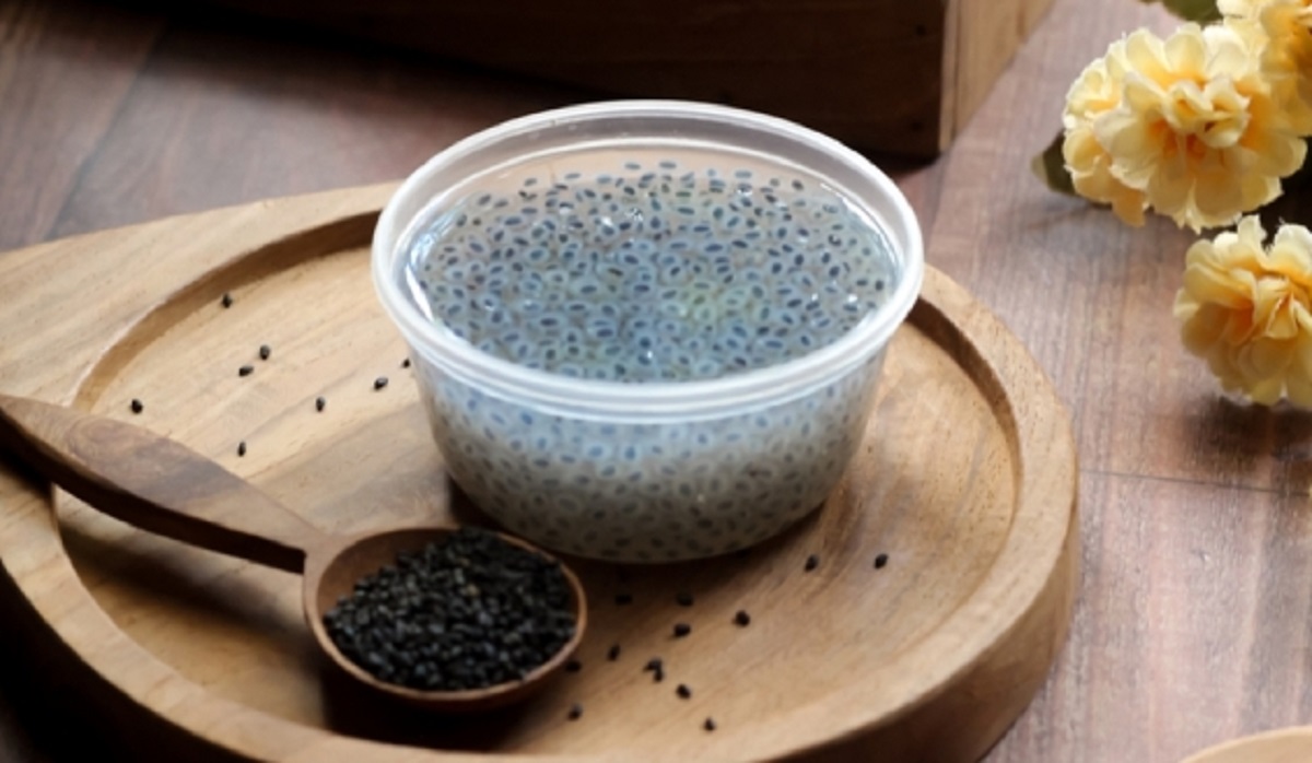 Cara Menggunakan Biji Selasih - Perumperindo.co.id