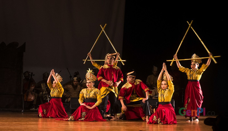 Dispar Riau Gelar Parade Tari Daerah